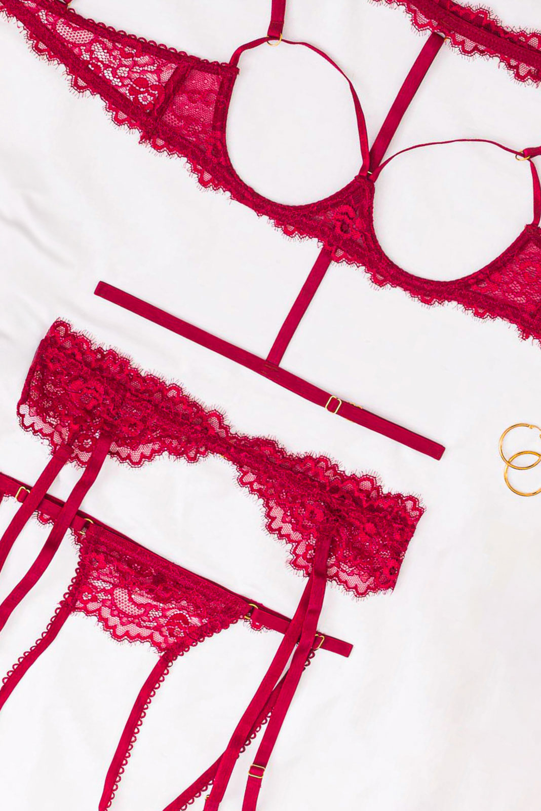 CupLess Bralette Σετ με Ζαρτιερες και Choker στο Λαιμό | Lavalmore